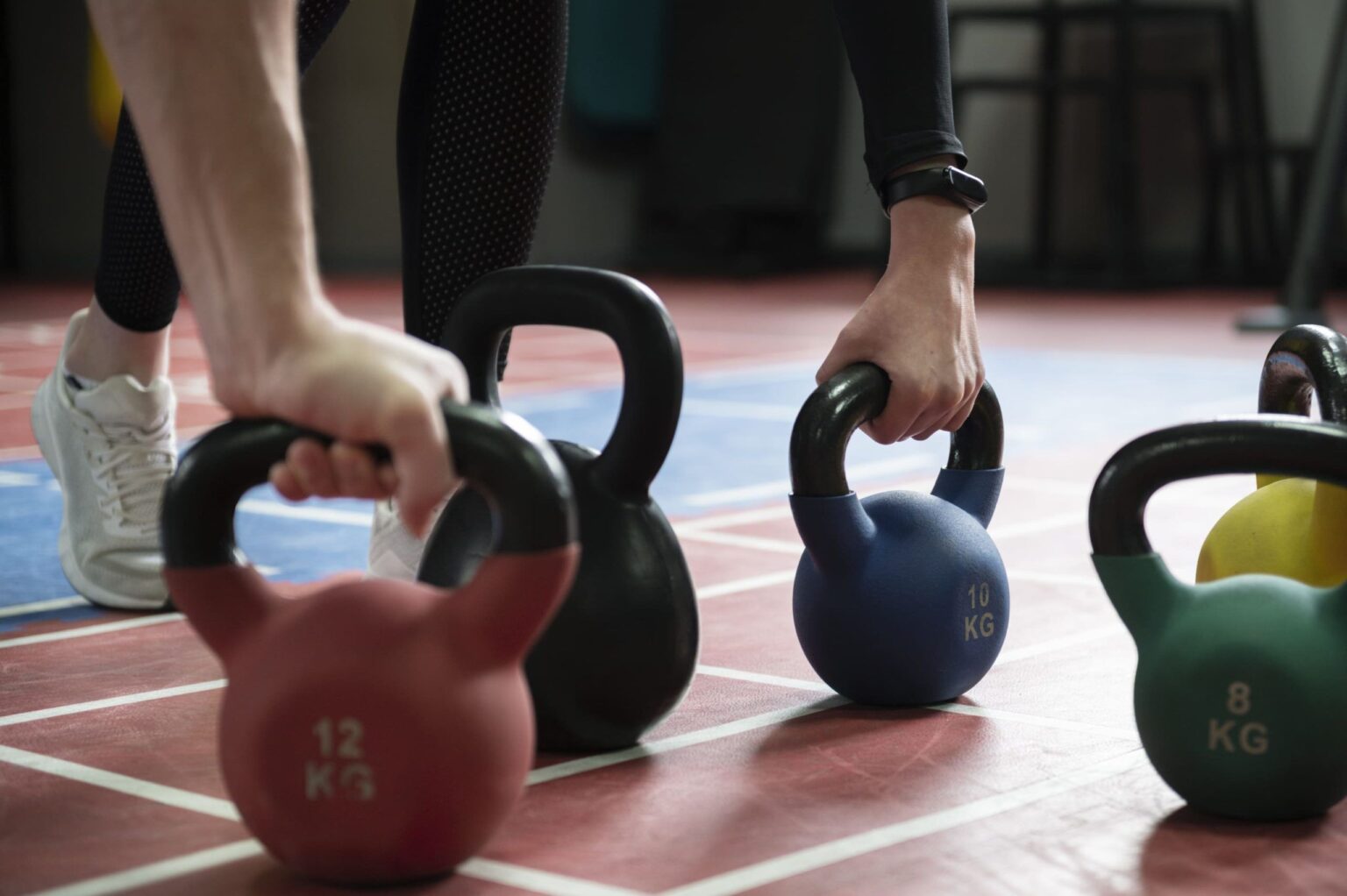 Potencia tu entrenamiento con pesas rusas - Bienestar Cósmico